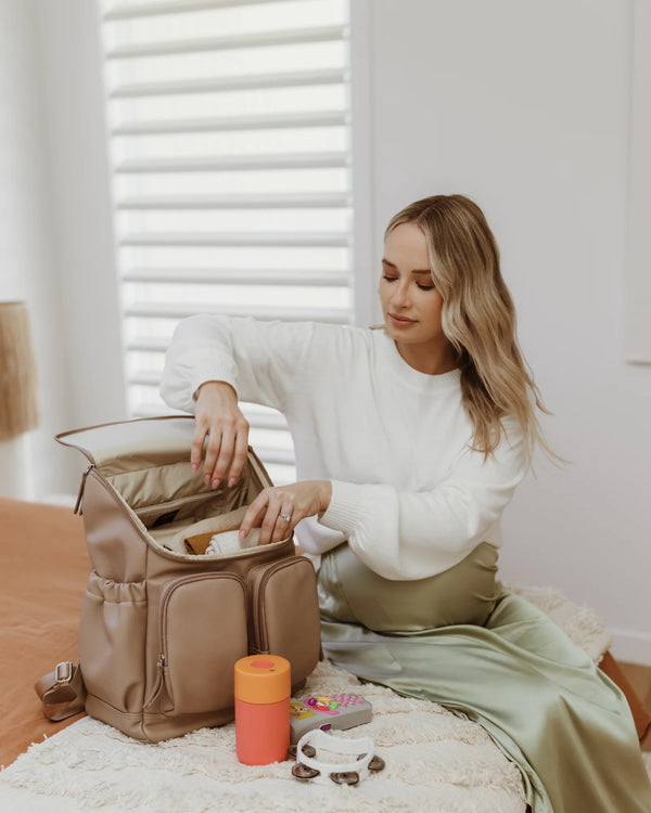 OiOi Nappy Backpack – Oat Dimple | Chic & Spacious - That's Cute!